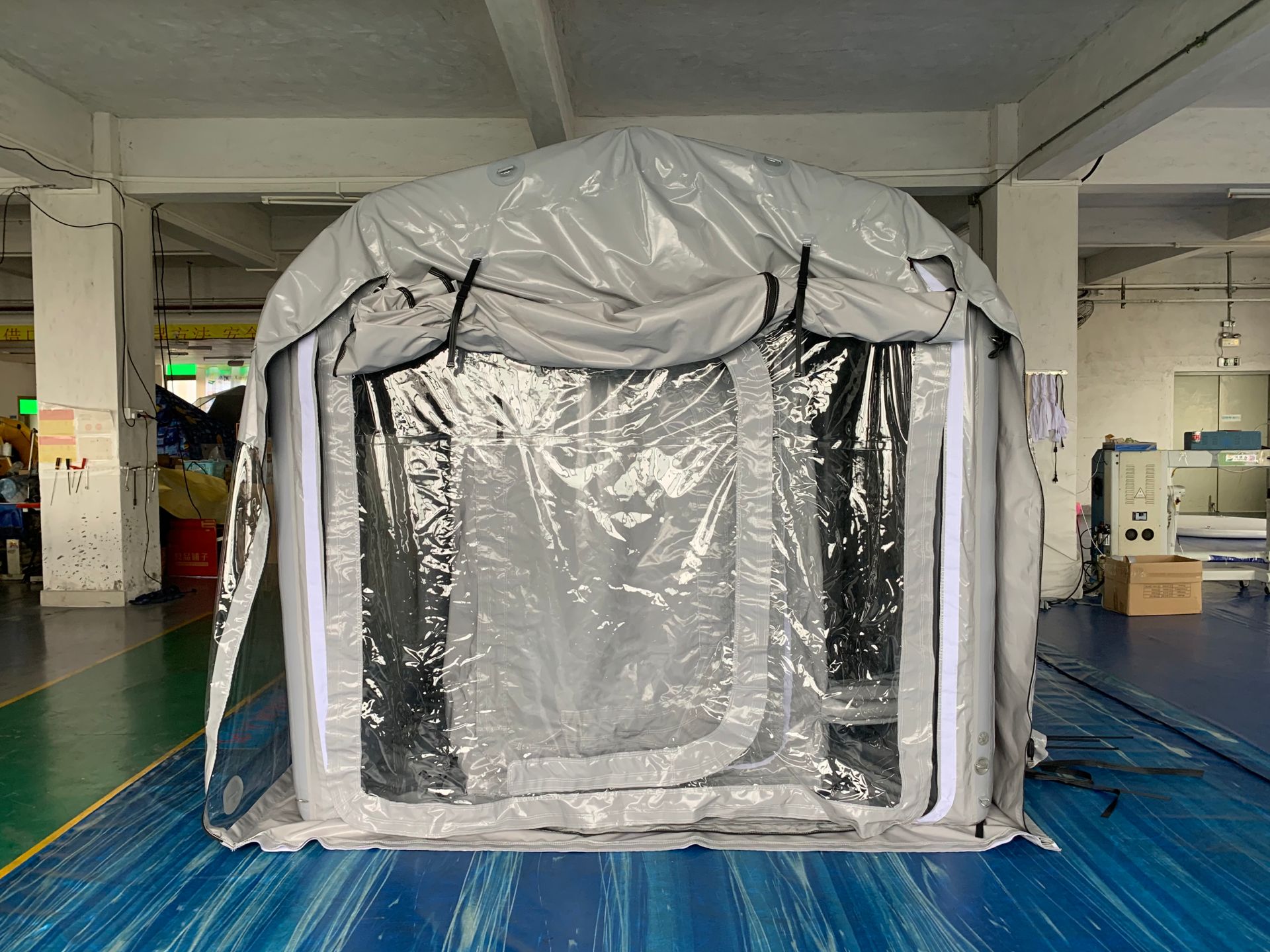 Inflatable Portable PVC Spray Tent